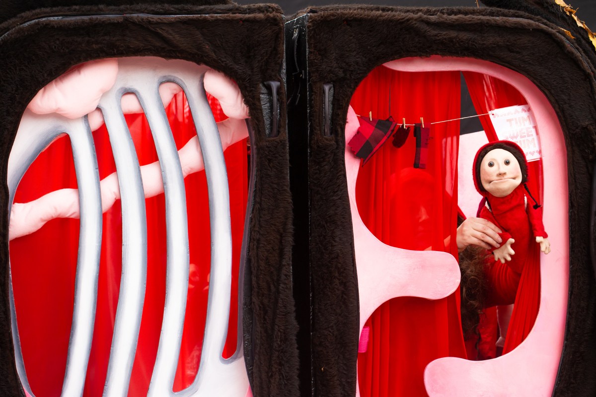 Seeing Red – Frolicked Outdoor Theatre